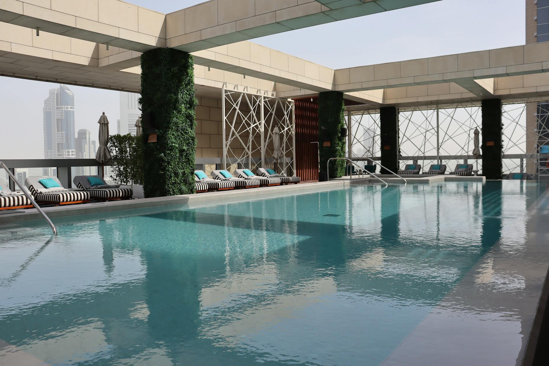 Best Luxury Hotels in Dubai 2026: Where to Stay and What They Cost ...