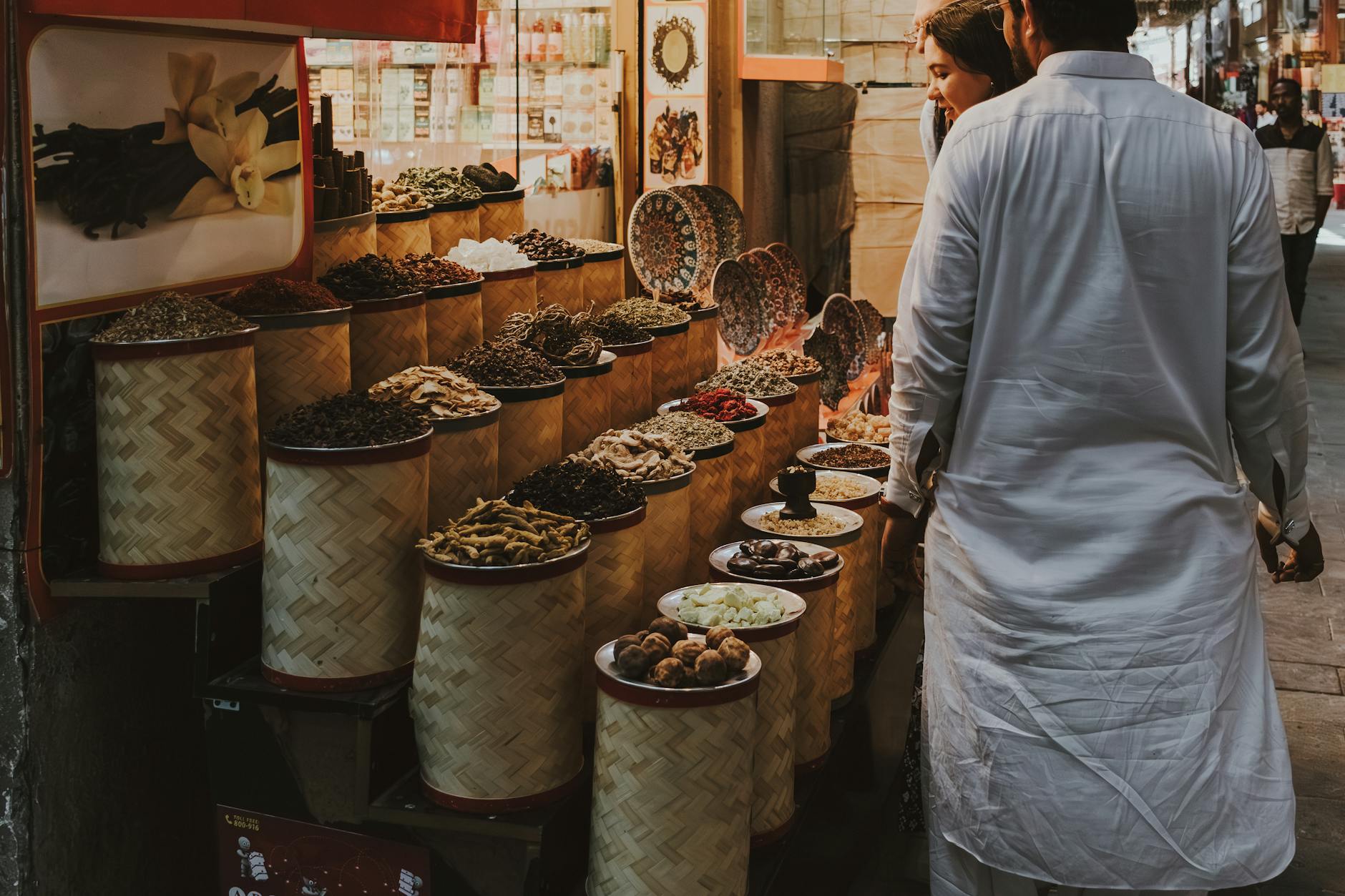 Dubai Gold Souk Guide: Buying Gold in UAE 2026 — The Middle East Insider